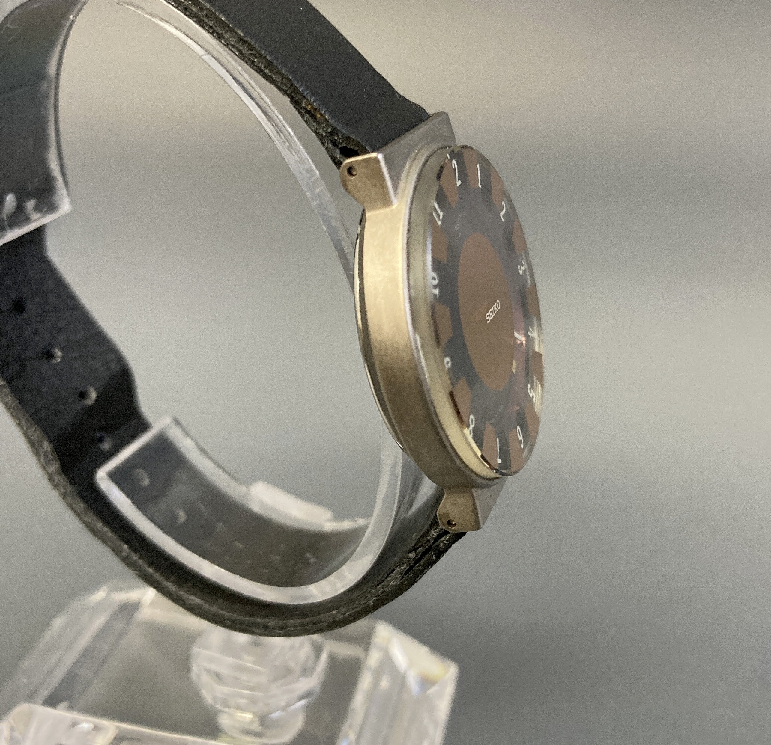 【やや傷や汚れあり】B0BY0116★稼働品 電池交換済★希少品 正規品★セイコー SEIKO SOTTSASS ASSOCIATI 7N01 ...